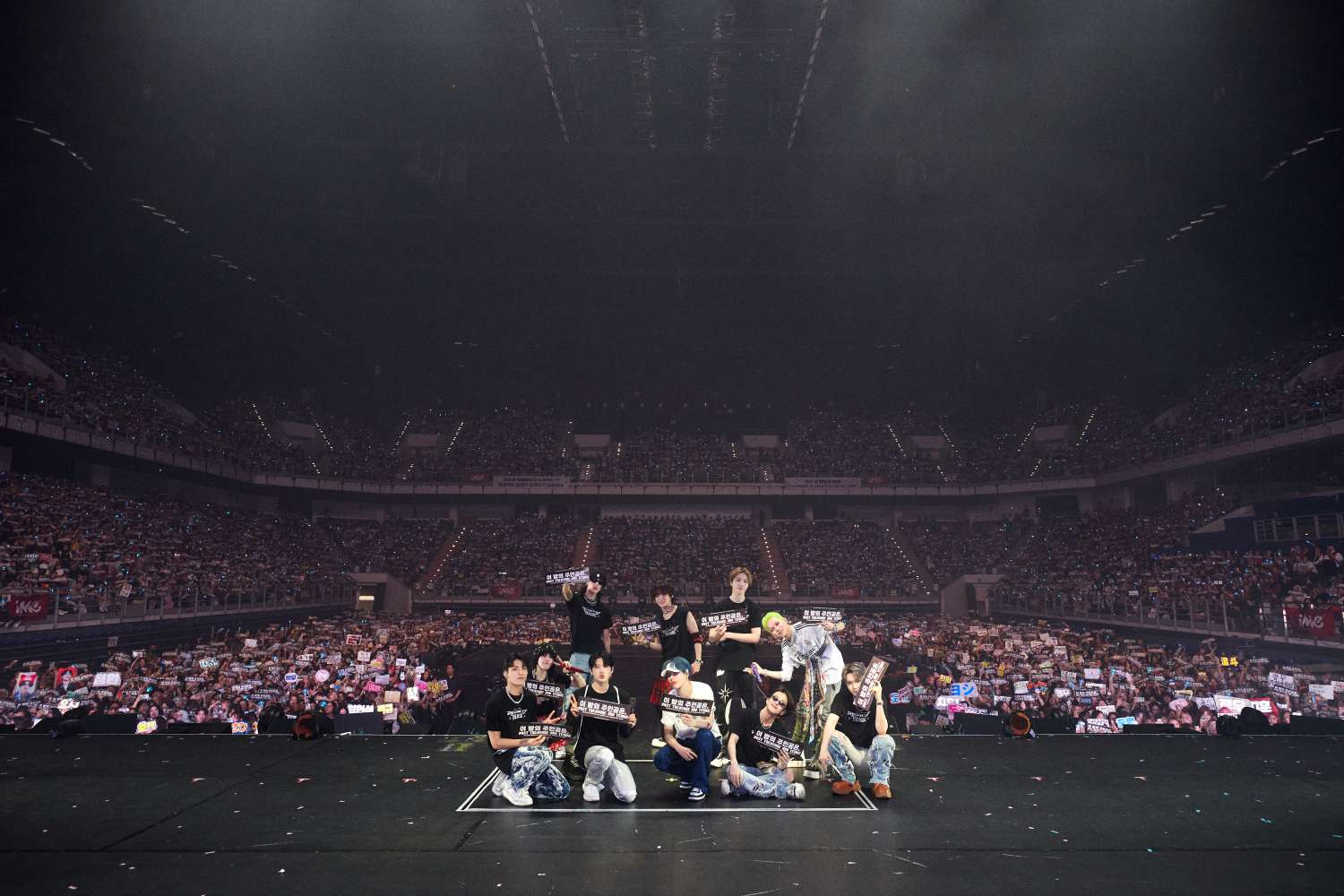 TREASURE lits up the night in 2024 Relay Tour [REBOOT] in Kuala Lumpur